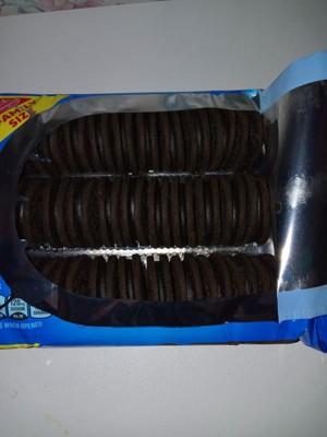 Oreo Dark Chocolate Flavor Creme Chocolate Sandwich Cookies Family Size ...