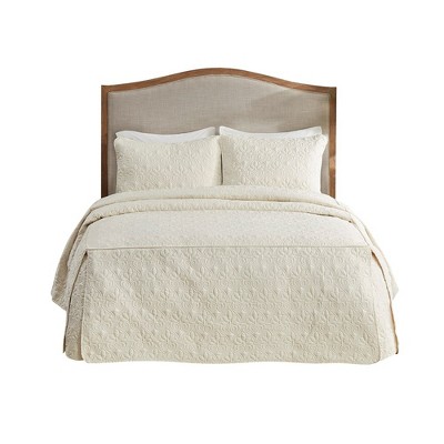 Gracie Mills Sandy 3 Piece Split Corner Classic Pleated Quilted ...
