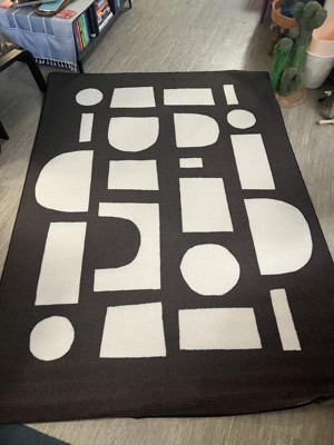 5'x7' Large Modern Shape Rug Black - Room Essentials™ : Target