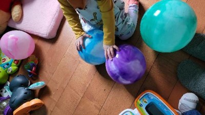 New Bounce Marbleized Rubber Balls (set Of 4) Plus 2 Pins & Pump For ...