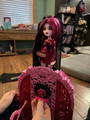 Monster High 10.5" Skulltimate Secrets Garden Mysteries Playset, Draculaura Doll With 19 ...