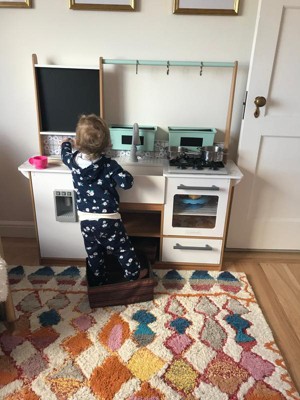 Kidkraft Farmhouse Play Kitchen With 18pc Accessory Play Set : Target