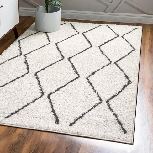 5'x8' Catala Moroccan Diamond Shag Area Rug, White/black - Jonathan Y ...