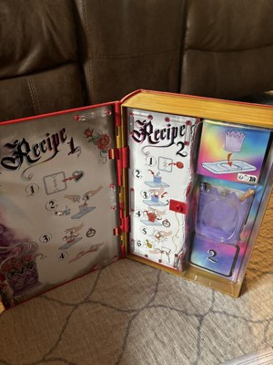 Disney Descendants: The Rise Of Red – The Sorcerer's Cookbook With Red ...