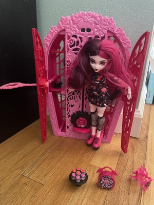 Monster High 10.5" Skulltimate Secrets Garden Mysteries Playset, Draculaura Doll With 19 ...