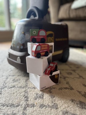 Radio Flyer Ups Delivery Truck Ride-on : Target