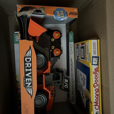 Driven By Battat – Medium Toy Construction Truck With Remote Control ...