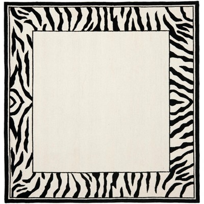 Chelsea Hk141 Hand Hooked Area Rug - Ivory - 6'x6' - Safavieh. : Target