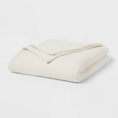 Bobby Spiller and Michelle Grzybowski's Wedding Registry on Zola