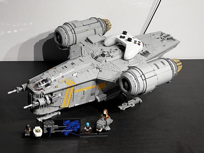 Lego Star Wars The Razor Crest Ucs Model Starship Set 75331 : Target