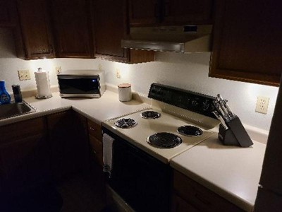 Energizer 3pk Led Puck Cabinet Lights Wireless With Remote White : Target