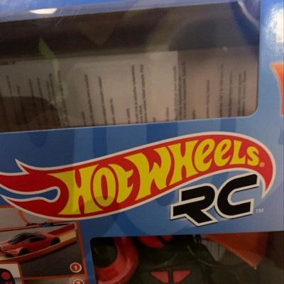 Hot Wheels 1:64 Scale Remote Control Tesla Roadster Vehicle : Target