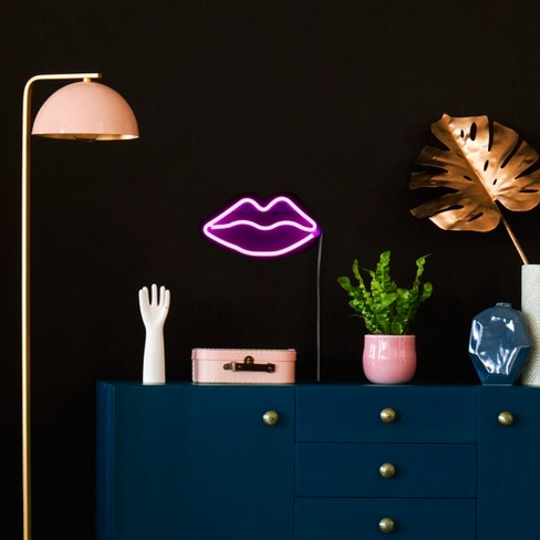 Northlight 10.5" Battery Operated Neon Style Led Valentine's Day Lips ...