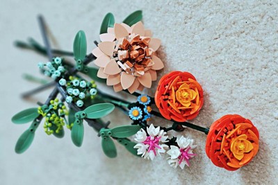 Lego Botanicals Pretty Pink Flower Bouquet For Home Decor 10342 : Target