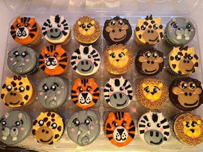 Chocolate & Vanilla Mini Cupcakes - 10oz/12ct - Favorite Day™ : Target