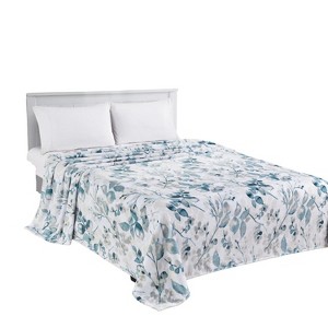 Plazatex Luxurious Ultra Soft Lightweight Dempsey Printed Blanket Light