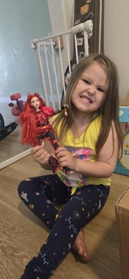 Disney Descendants: The Rise Of Red Fashion Doll & Accessory, Red ...