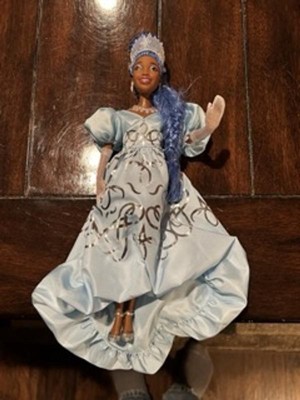 Disney Descendants: The Rise Of Red – Queen Cinderella Fashion Doll ...