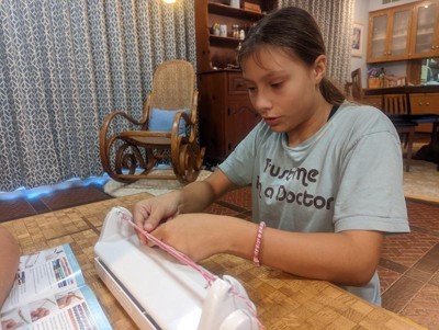 Loopdedoo Spinning Loom Deluxe Kit, Make Bracelets, Necklaces, and More ...
