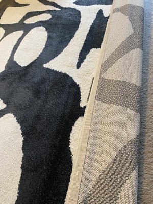 7'x10' Abstract Inkblot Rug Black/white - Threshold™ : Target