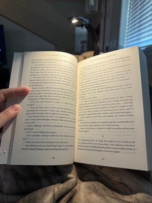 Energizer Clip Led Nightlight: Adjustable Book Light With Clip-on, 11 ...