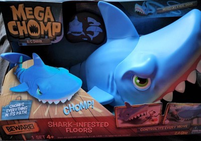 Mega Chomp R/c Shark : Target
