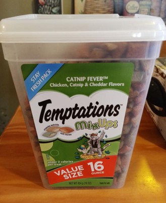 Temptations Cheese, Chicken And Catnip Flavor Mix-ups Cat Treats - 30oz ...
