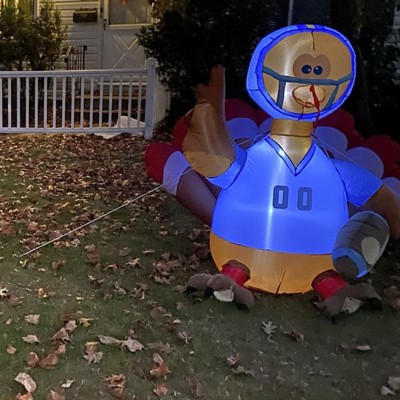 Costway 5 Ft Inflatable Thanksgiving Turkey Football Player Holding ...