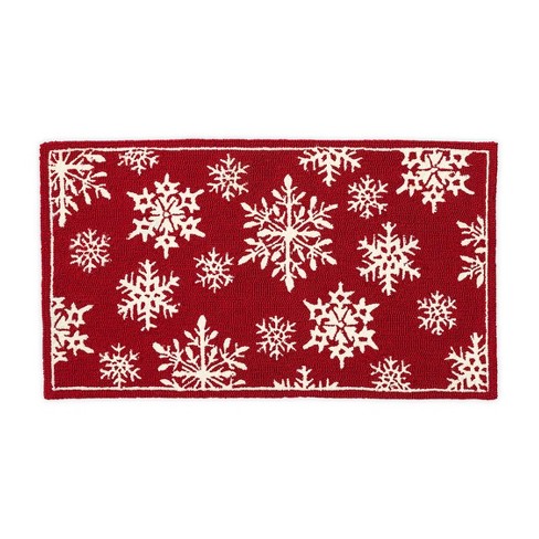 Plow & Hearth - Snowflakes Holiday Hooked Indoor / Outdoor Accent Rug ...