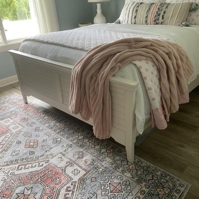 Nuloom Mae Motif Machine Washable Area Rug : Target