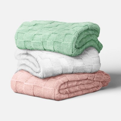 Ribbed Plush Throw Blanket - Room Essentials™ : Target