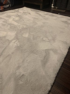 Nuloom Layne Soft Silky Faux Rabbit Area Rug, Round 6' : Target