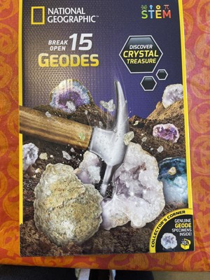 National Geographic Break Open 15 Premium Geodes, Includes Goggles ...