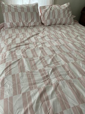Dash Stripe Printed Microfiber Reversible Comforter & Sheets Set Ivory ...