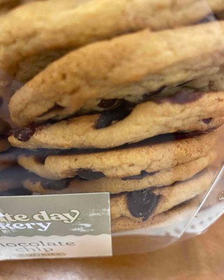 Chocolate Chip Cookies - 16ct/22.4oz - Favorite Day™ : Target