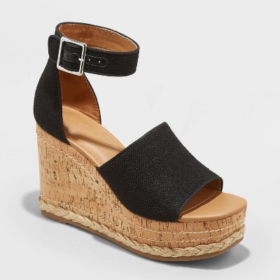 Universal Thread : Women's Sandals : Target